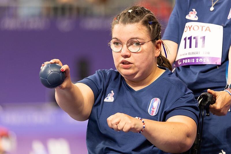 Aurélie AUBERT - Comité Paralympique et Sportif Français Comité ...